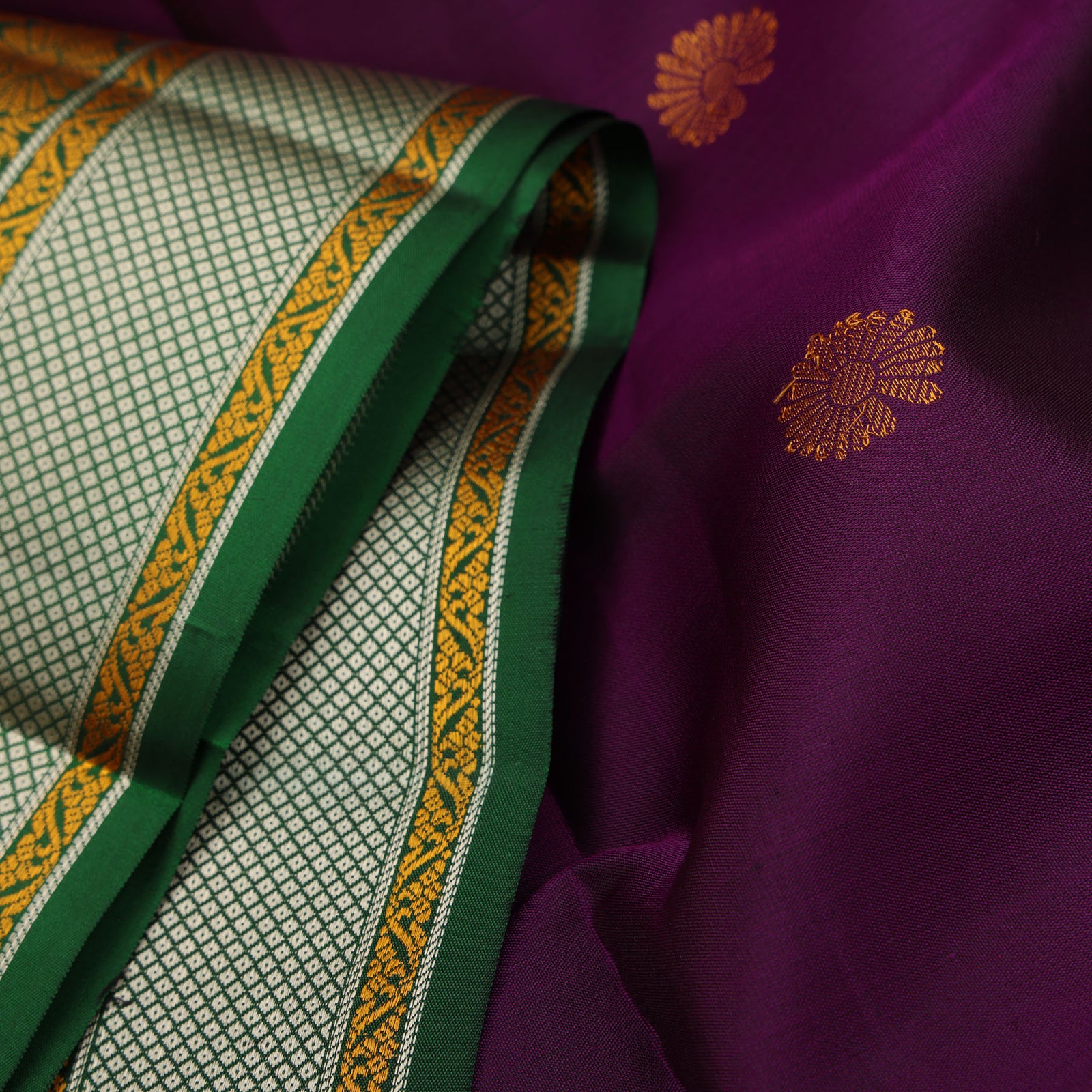 Chithra Looms – chithraloomsbyCK