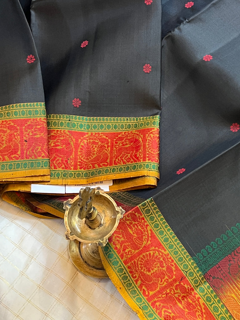 Chithra Looms – chithraloomsbyCK