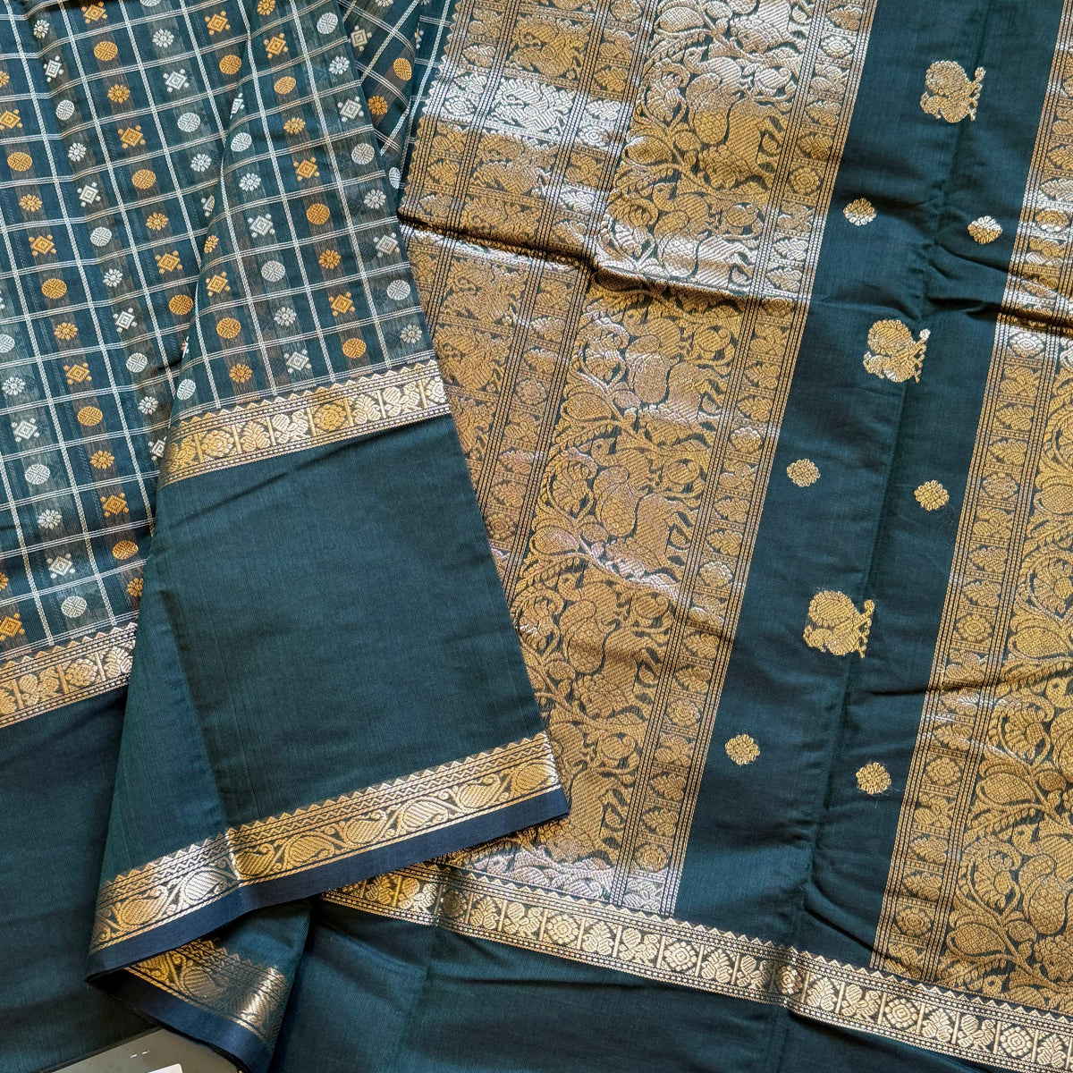 Dark green 1000 Butta Long border / Kanchi cotton – chithraloomsbyCK